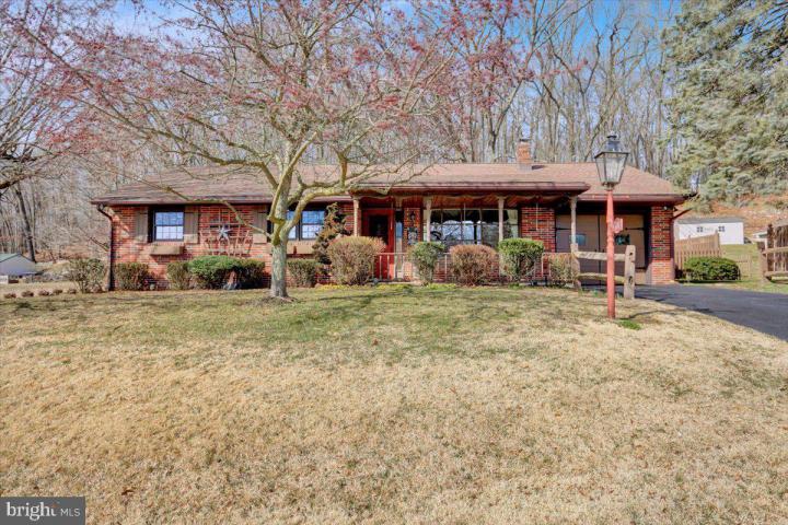 335 Hartz Road, Fleetwood PA 19522 for sale by EveryHome Realtors