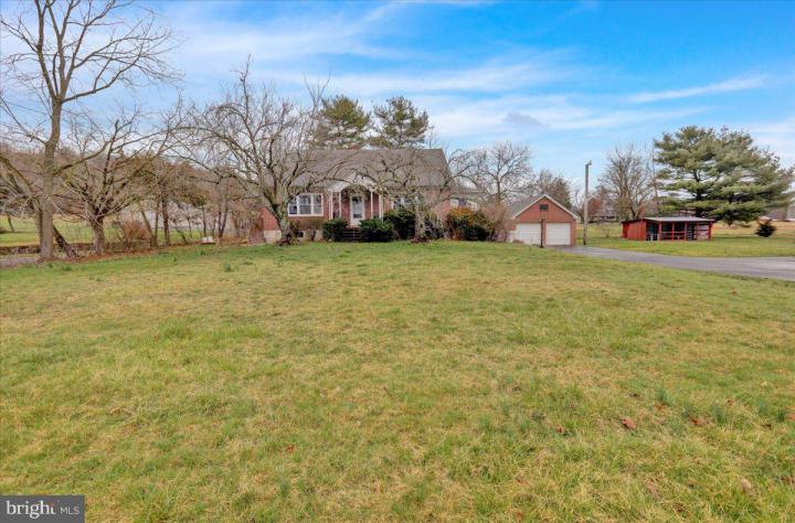 8272 Chestnut Street, Barto PA 19504 for sale by EveryHome Realtors