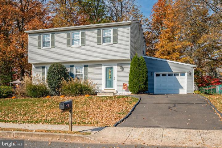 612 Rustic Drive, Perkasie PA 18944 for sale by EveryHome Realtors