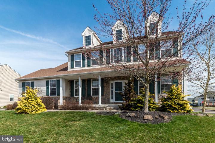 309 Chapman Drive, Perkasie PA 18944 for sale by EveryHome Realtors