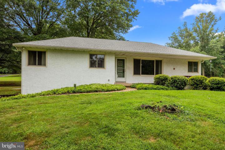 2464 Kelly Road, Warrington PA 18976 for sale by EveryHome Realtors