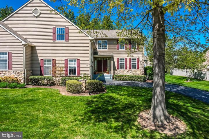 451 Crescent Drive, West Chester PA 19382 for sale by EveryHome Realtors