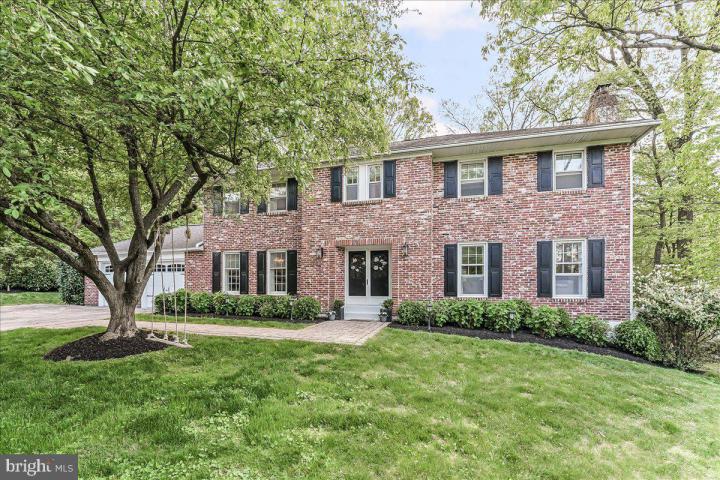 204 Country Gate Road, Wayne PA 19087 for sale by EveryHome Realtors