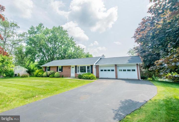 1525 Hilltop Road, Downingtown PA 19335 for sale by EveryHome Realtors