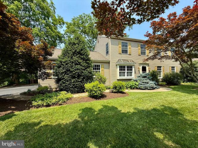 938 Greystone Drive, West Chester PA 19380 for sale by EveryHome Realtors