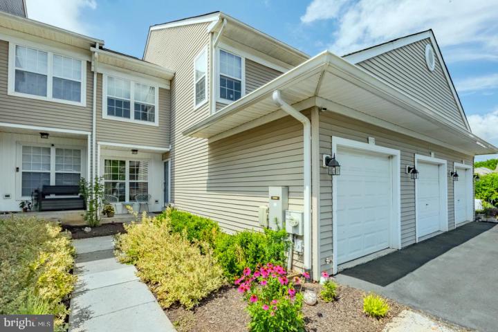 112 Stewarts Court 406, Phoenixville PA 19460 for sale by EveryHome ...