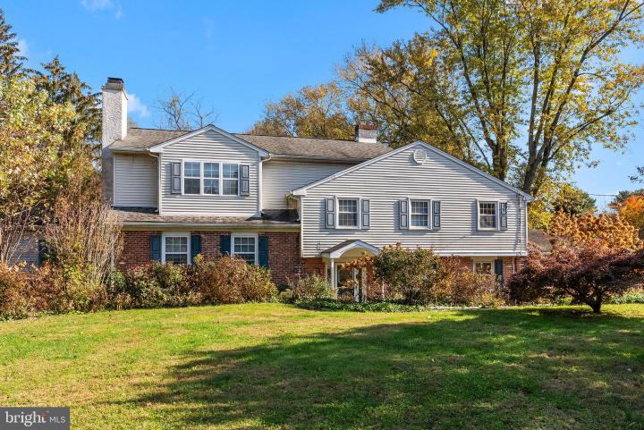 521 Horseshoe Drive, Media PA 19063 for sale by EveryHome Realtors