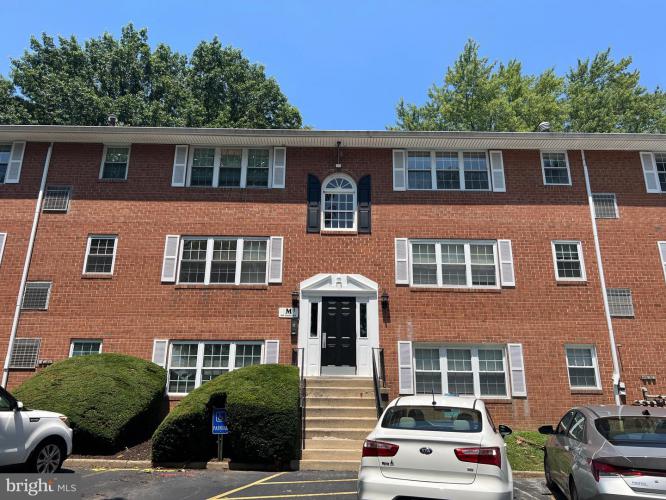 820 South Ave M10, Secane PA 19018 for sale by EveryHome Realtors