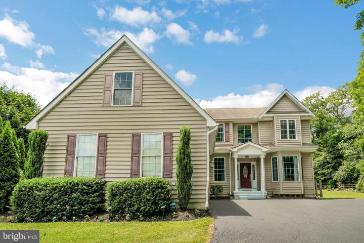 468 S New Middletown Road, Media PA 19063 for sale by EveryHome Realtors