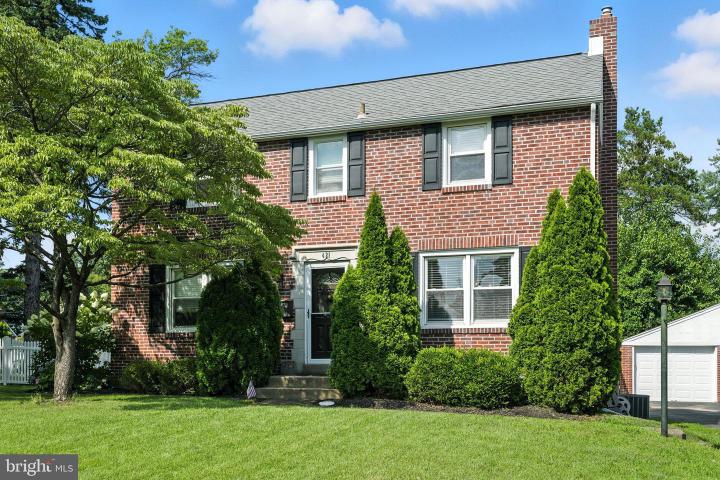 421 Colonial Park Drive, Springfield PA 19064 for sale by EveryHome Realtors