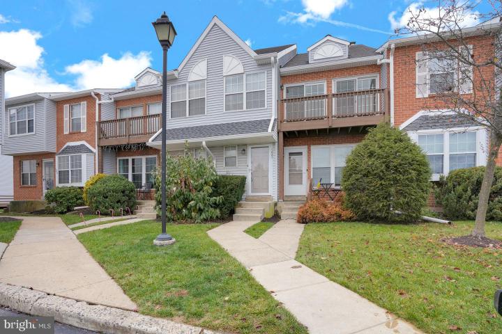 1027 Northridge 81b, Norristown PA 19403 for sale by EveryHome Realtors