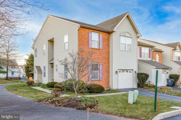 364 Hamilton Drive, Harleysville PA 19438 for sale by EveryHome Realtors