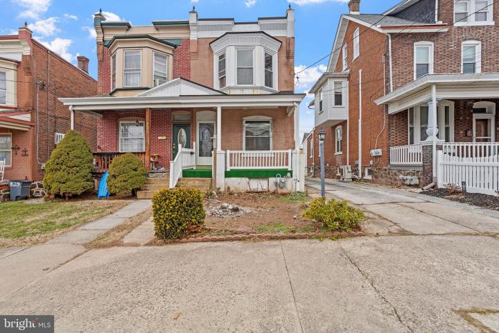 327 Spring Street, Royersford PA 19468 for sale by EveryHome Realtors