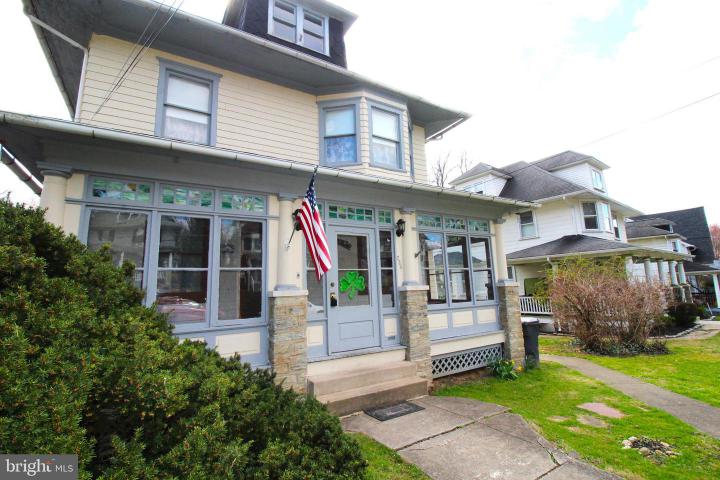 235 Woodlyn Avenue, Glenside PA 19038 for sale by EveryHome Realtors