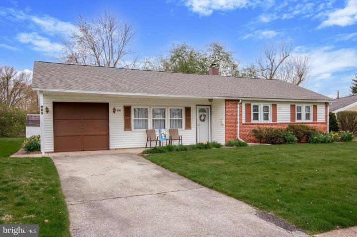 208 Woodlawn Road, Norristown PA 19401 for sale by EveryHome Realtors
