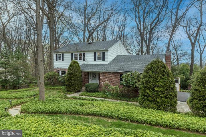 687 Forest Road, Wayne PA 19087 for sale by EveryHome Realtors