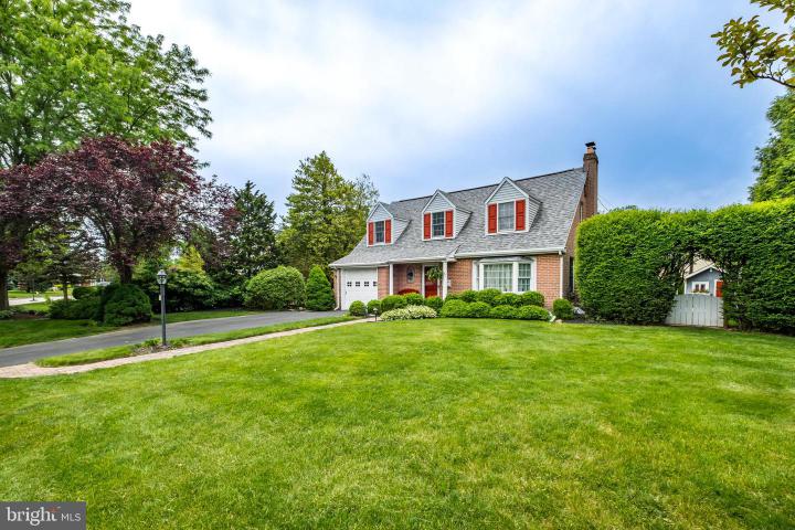 405 W Garden Road, Oreland PA 19075 for sale by EveryHome Realtors