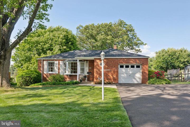 907 Edann Road, Oreland PA 19075 for sale by EveryHome Realtors