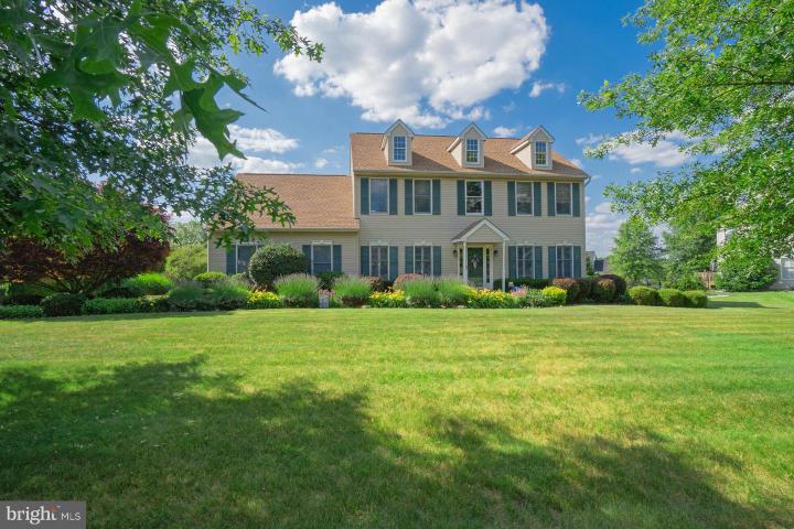 130 Meadowland Drive, Collegeville PA 19426 for sale by EveryHome Realtors