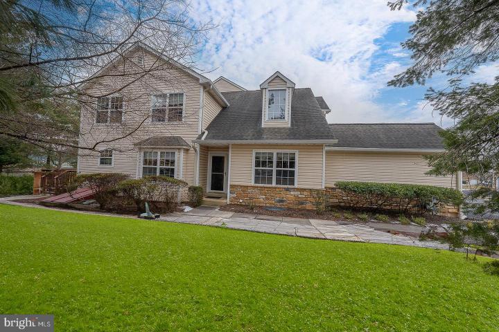 104 Medinah Drive, Blue Bell PA 19422 for sale by EveryHome Realtors