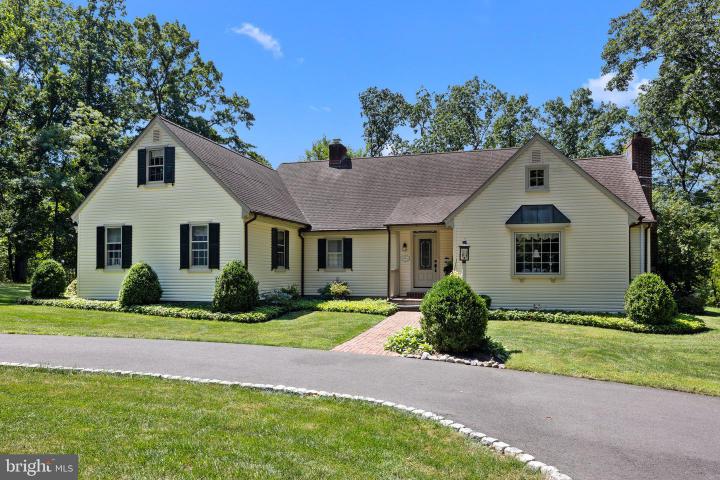 2230 Huntingdon Road, Huntingdon Valley PA 19006 for sale by EveryHome ...