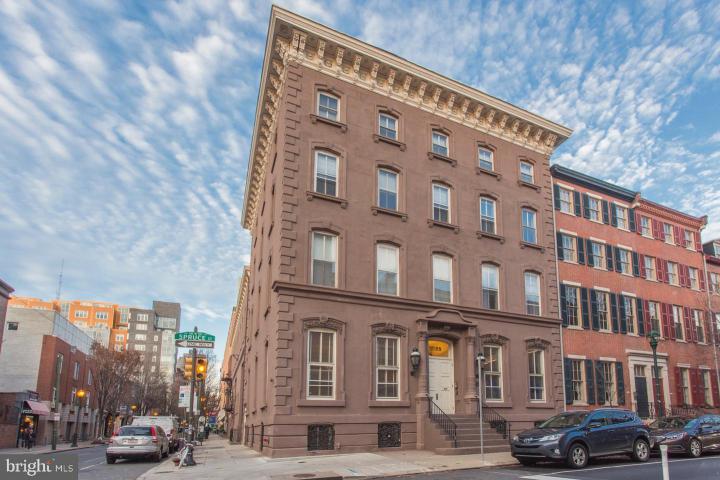 1035 Spruce Street 201, Philadelphia PA 19107 for sale by EveryHome ...