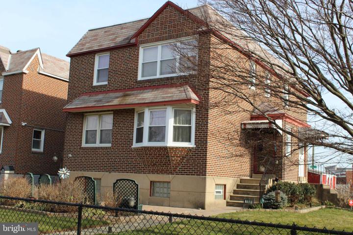 7801 Horrocks Street, Philadelphia PA 19152 for sale by EveryHome Realtors